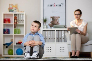 Ciri ciri Autism Anak Bukan Cuma Tengok Perangai, Ini Cara Kenal Pasti