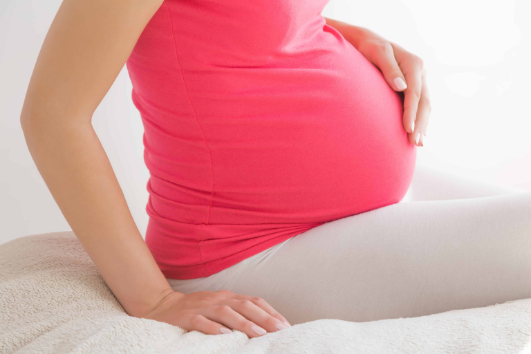 Bersalin Normal Lepas Caesar Undang Komplikasi Buat Ibu & Bayi?