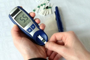 Jadual Bacaan Gula Dalam Darah Tinggi & Rendah? Sila Hati-Hati!