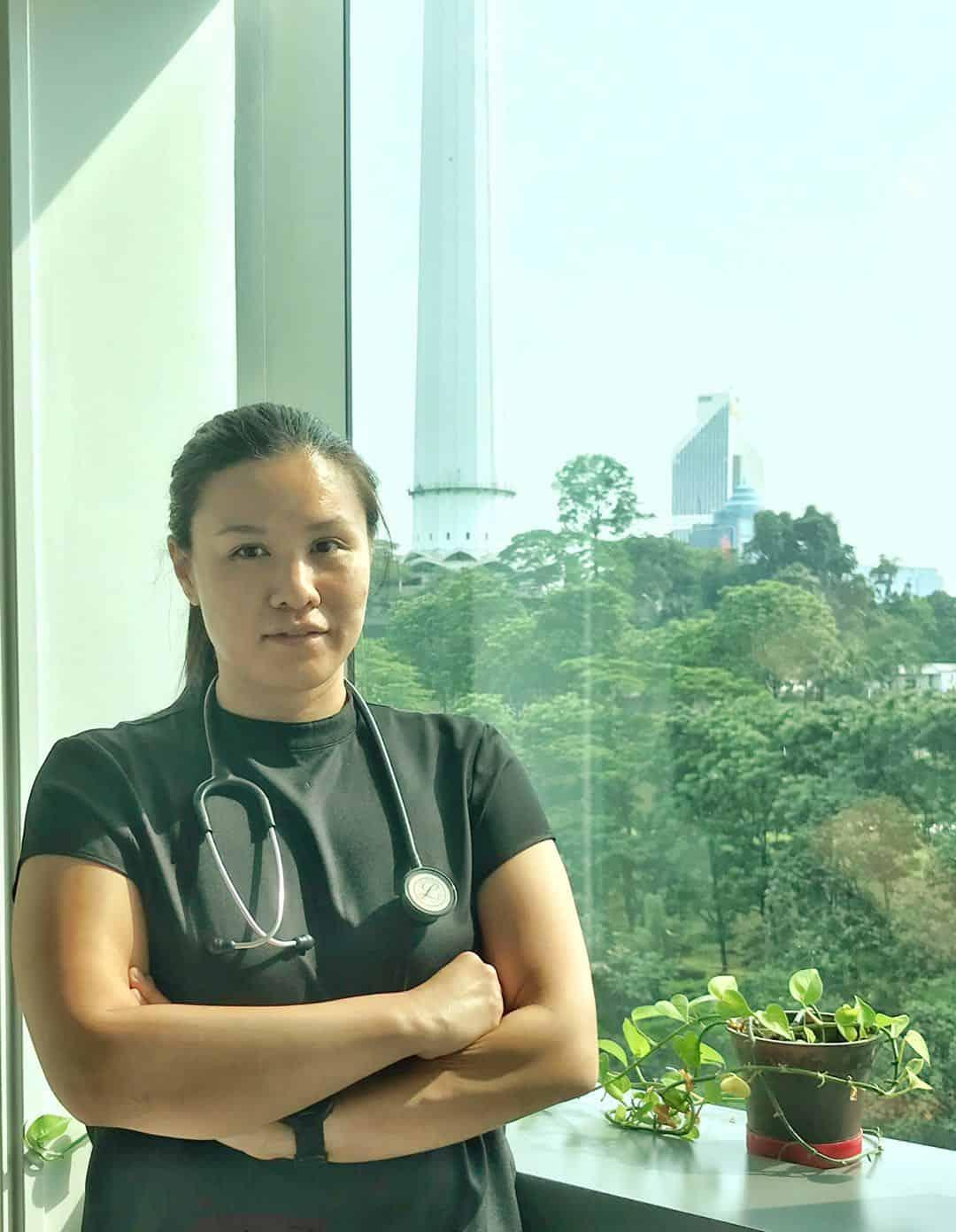 Dr. Amy Kor, Hello Doktor