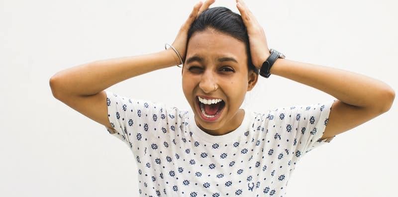 Muka Stress Boleh Sebabkan 5 Perkara Buruk Ini Pada Wajah Anda!