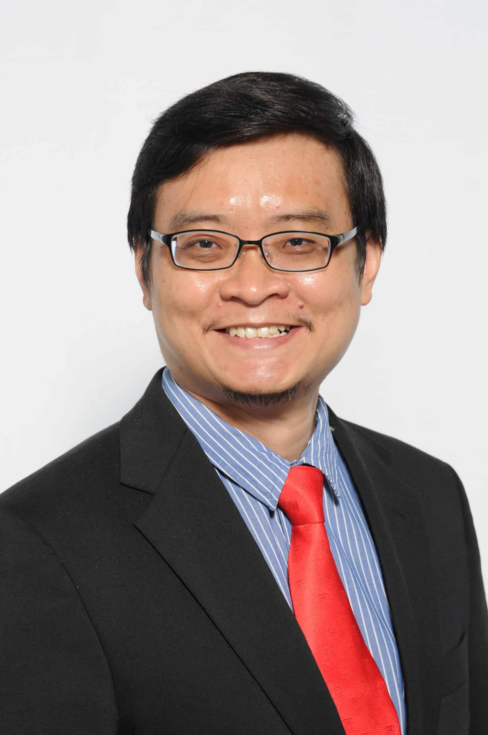 Prof Dr Christopher Ho Chee Kong, Hello Doktor