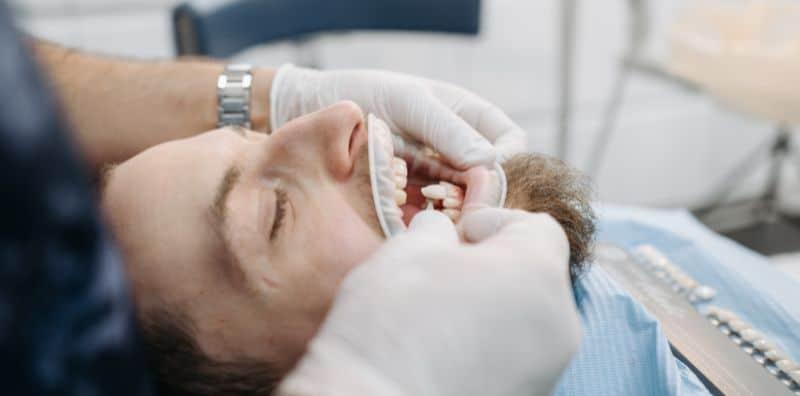 Tampal Gigi: Apa Yang Anda Perlu Lakukan Untuk Elak Tampalan Pecah?