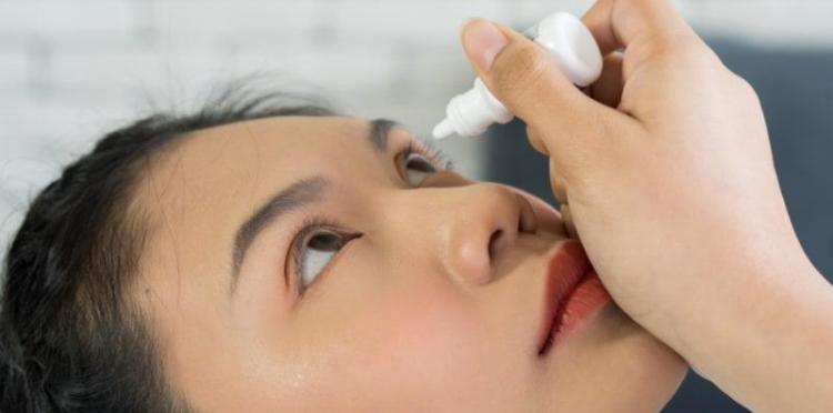 Ubat Sakit Mata Moden VS Tradisional, Mana Satu Yang Anda Patut Pilih?