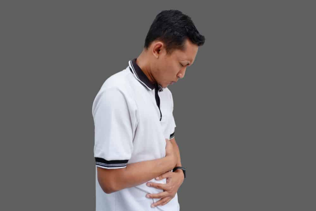 Kenapa Perut Terasa Bergerak Gerak? Ini 8 Punca Yang Mungkin Berlaku!