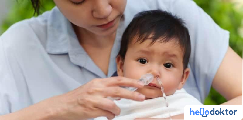 Sedut Hingus Bayi Kena Betul Caranya, Elak 3 Risiko Ini! - Hello Doktor