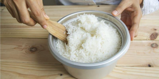 Cara Masak Nasi Yang Betul, Ikut Tip Ini, Elak Nasi Lembik & Jelantah!