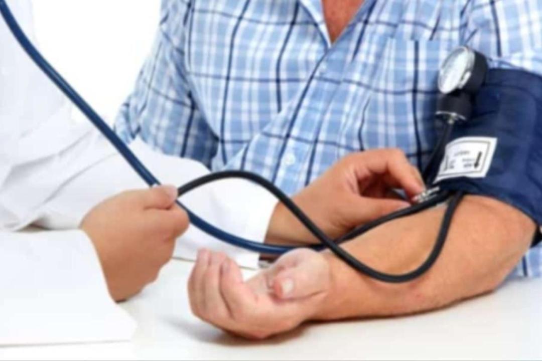 Bacaan Darah Tinggi Mengikut Umur: Ini Panduan Untuk Anda Sekeluarga!