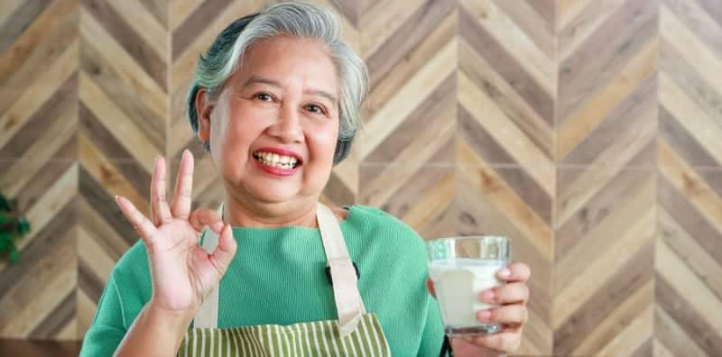 Susu Untuk Orang Tua Mesti Ada 5 Perkara Ini! Perhatikan Sebelum Beli